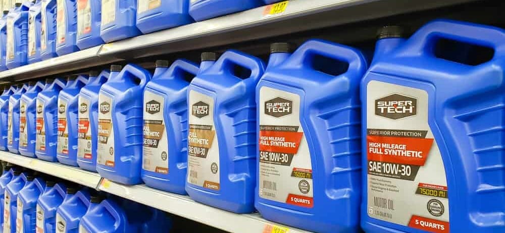 Supertech Oil Review [Is it really good?] & Who makes it?