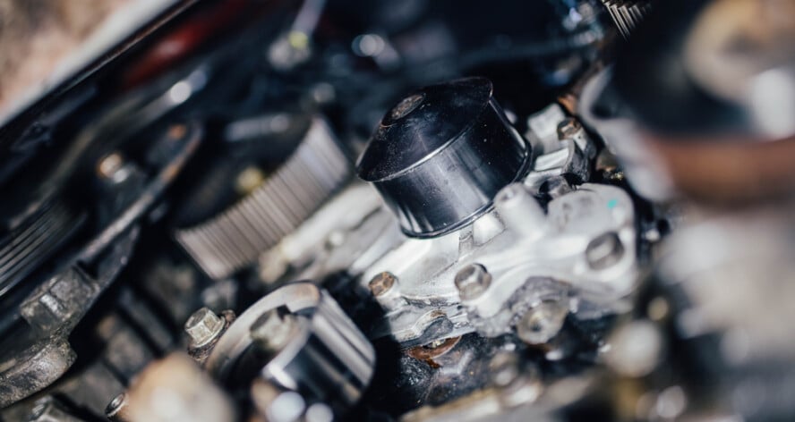 5 Symptoms of a Bad Water Pump & Replacement Cost