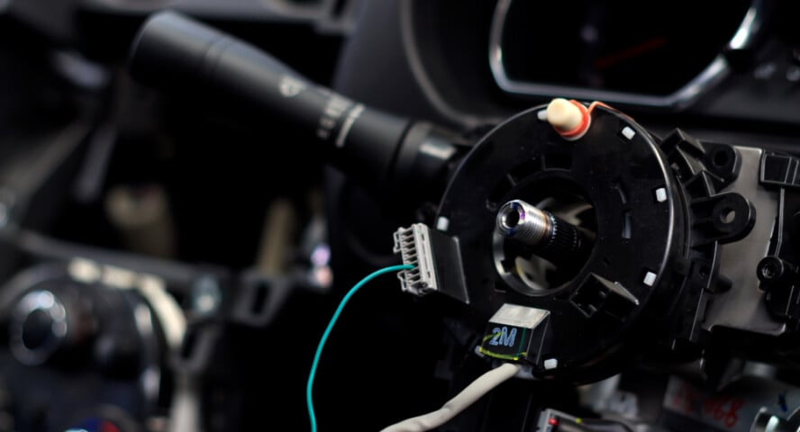 BMW DSC Light – Meaning, Causes (Is It Safe To Drive With?)