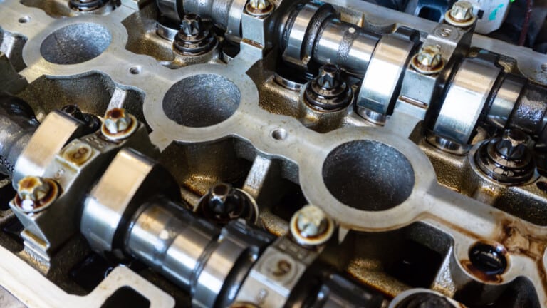 The Key Differences Between V6 and V8 Car Engines