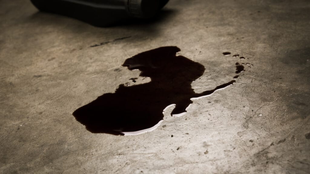 5 Signs Of A Leaking Oil Pan Gasket