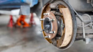 5 Symptoms Of Worn Brake Shoes & Replacement Cost