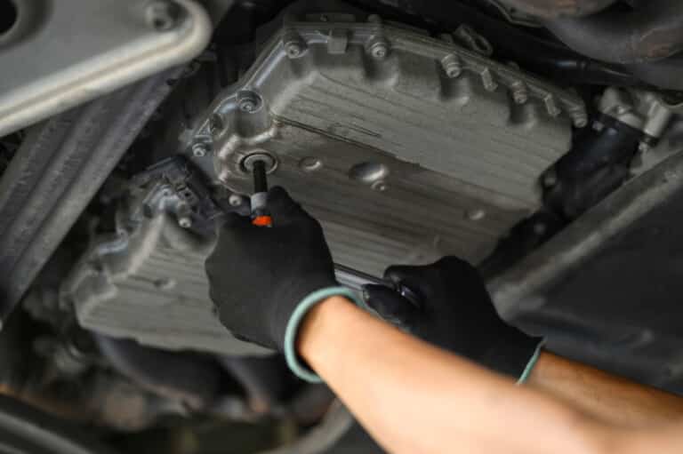 How To Change The Oil In Your Car (5 Easy Steps)