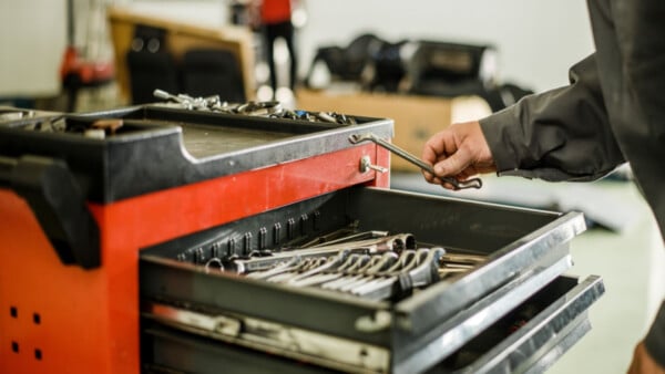 10 Best Mechanic Tool Brands Used by Professionals