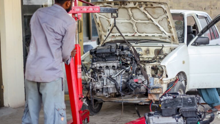 How Much Does a Car Engine Weigh On Average?