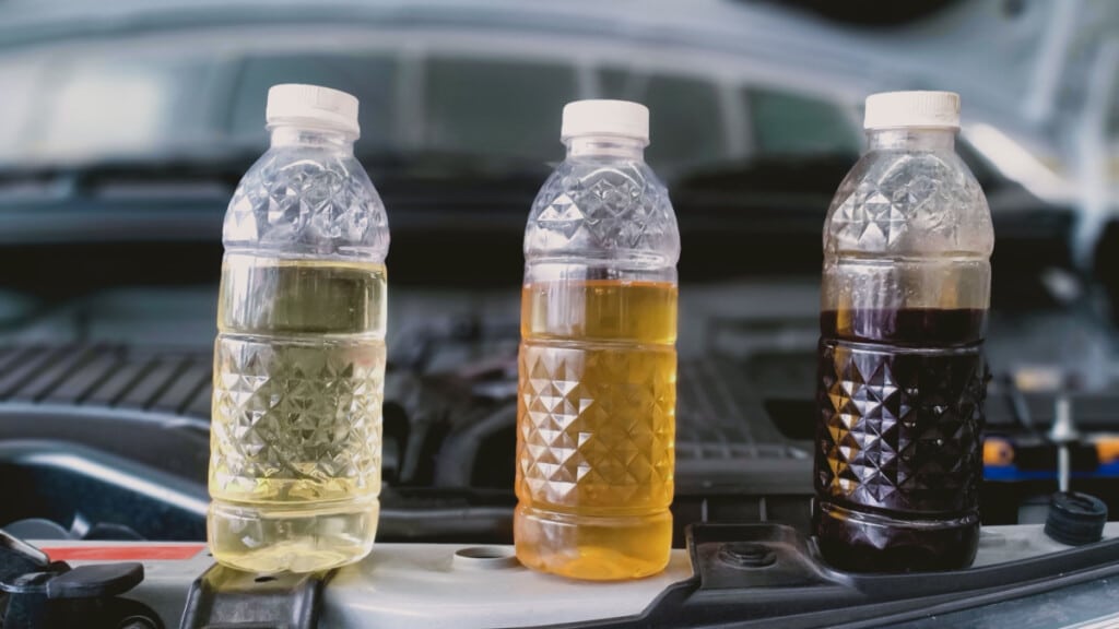 What Color Should The Engine Oil Be?